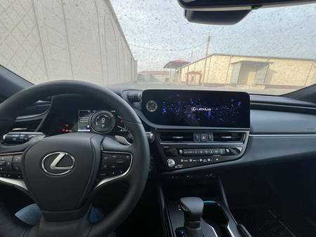 Lexus ES300 hybrid