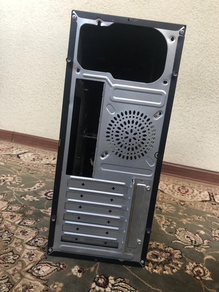 Корпус для компьютера, башенный куллер и блок питание 450w