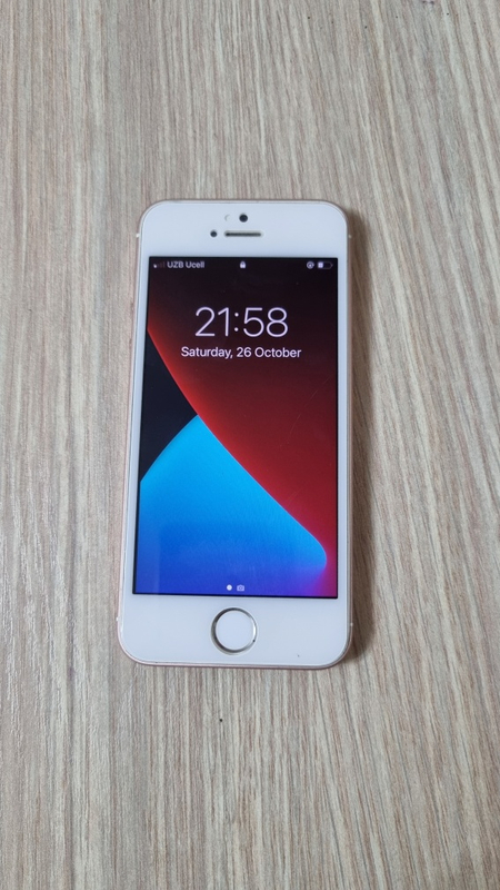 Iphone se sotiladi yaxshi narxda