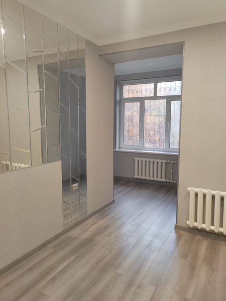 Квартира 2 комнатная Чиланзар 1 АЛЛЕЯ Гагарина Высокопотолочка