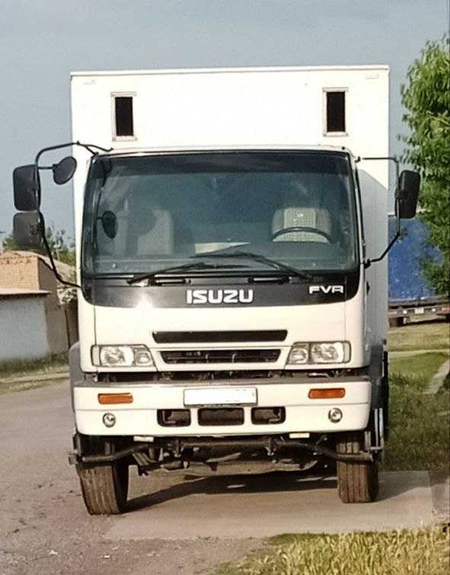 ISUZI    Sotiladi