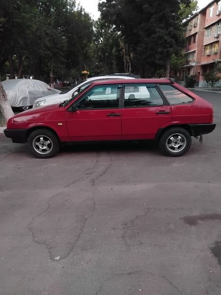 Продам свою Лада 2109 87 года. На бензине.