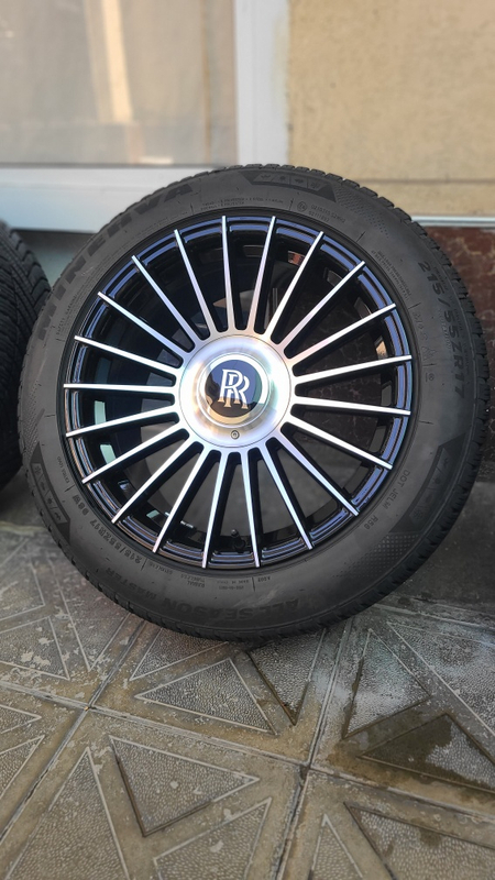 Rolls-Royce R17 Диски с шинами
