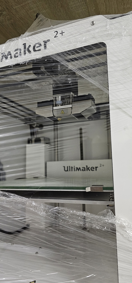 3д принтер Ultimaker 2+