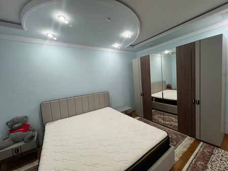 Сдаю 3комнатная квартира 111м2 на метро Шахристон. Свежий ремонт...
