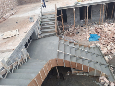 Beton zinapoyalar quyamiz