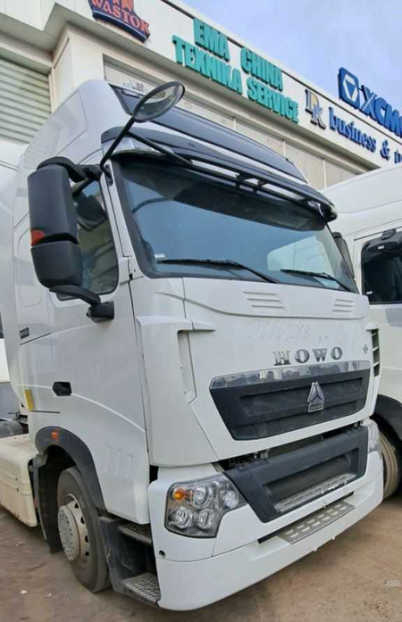 Тягач Sinotruk HOWO T7H