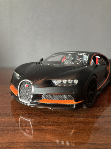 Bugatti Chiron M1:18