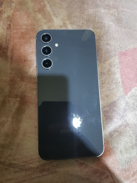 Продаю samsung s 23 fe