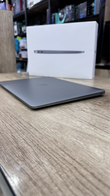 MacBook Air 13,6-inch M1/8/256GB