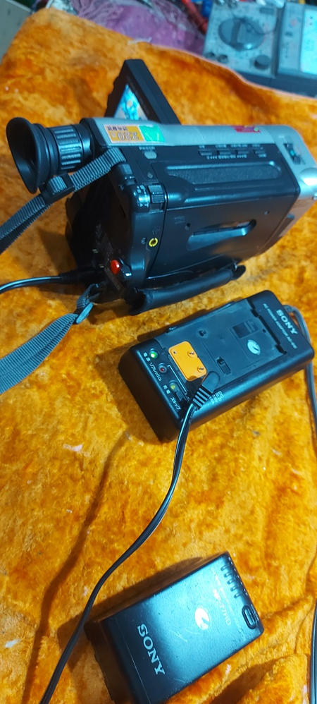 Видеокамера Samsung-Sony