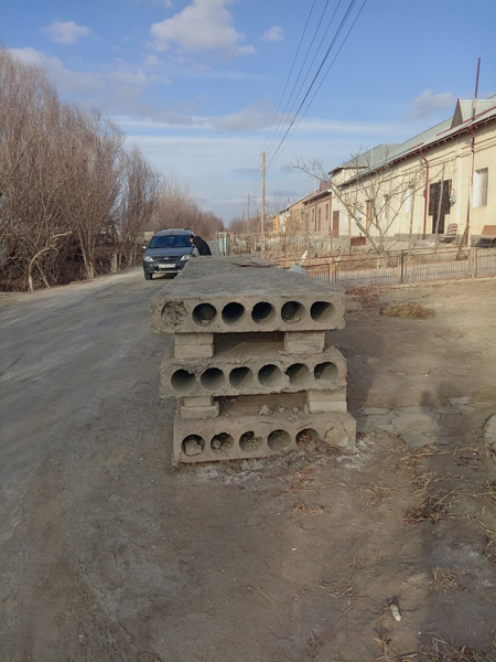 Битон плита сотилади срочна