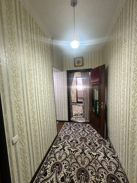 Юнусабад 19кв  1а2/5/5 Общ пл40м² Балкон 2*3м²