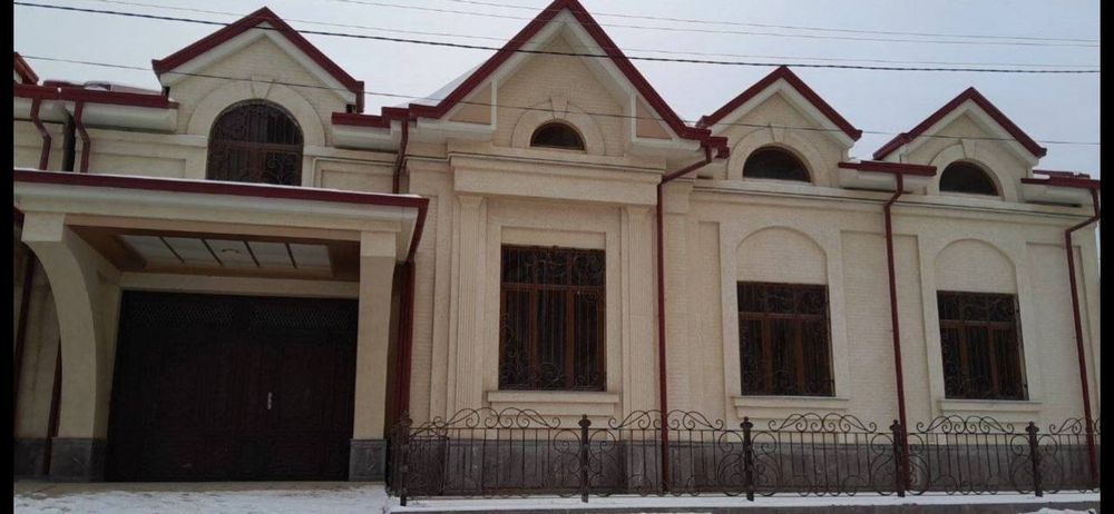 Яшнобод туман Олмос махаллада 7соток еврокорбка срочно сотилади