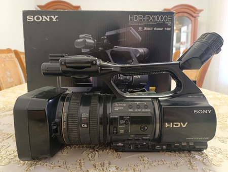 Videokamera v otlichnim sostoyaniya