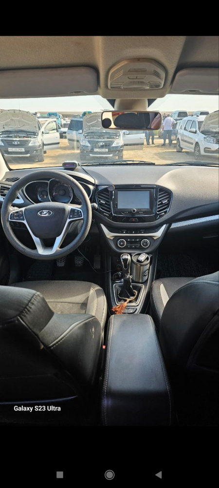 Lada Vesta cros sotiladi