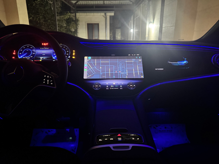 Продаётся Mercedes-Benz EQS 580 SUV ( Мерседес-Бенц)