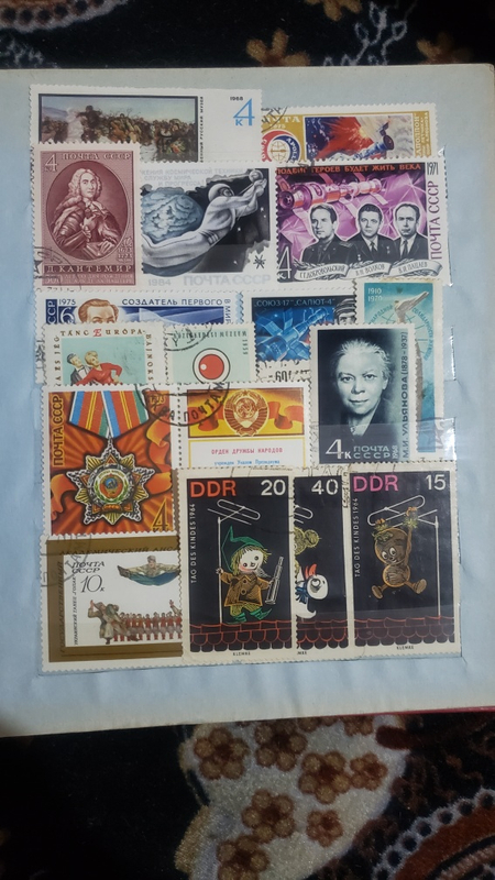 Советские и зарубежные марки.
