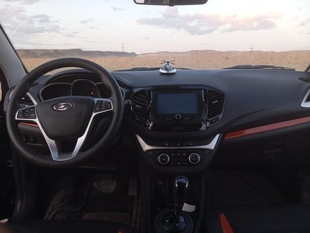 Lada Vesta SW Cross