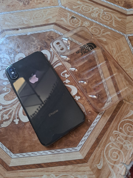 Iphone x sotladi
