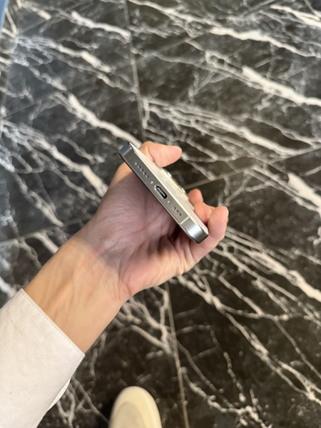 iphone 15 pro 256 88 batareyka
