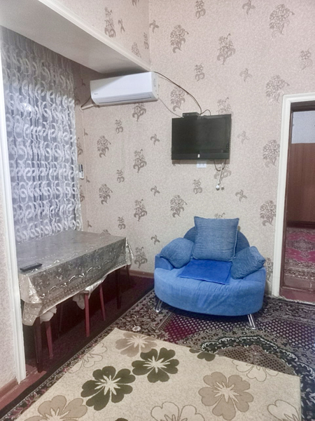 Максим Горький 2/2/2 можно  СТУДЕНТОВ