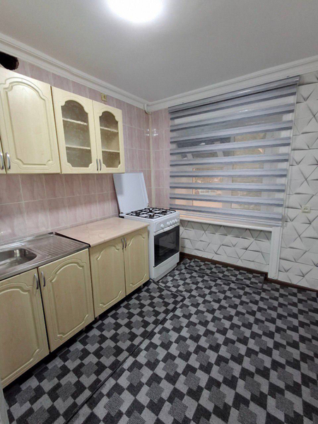 Срочно продаётся 1х комнатная квартира.Гагарина.2х этаж