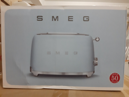 Тостер TSF01 SMEG цвет красный