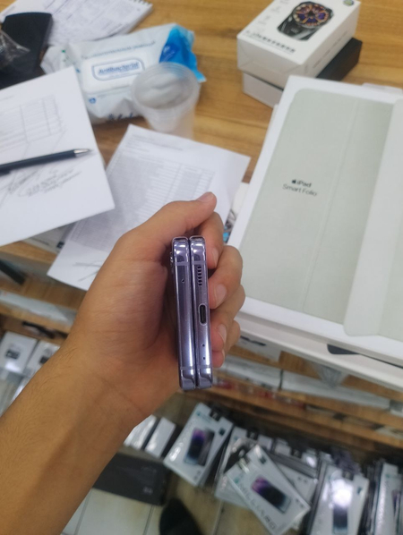 Samsung z flip 4 256gb