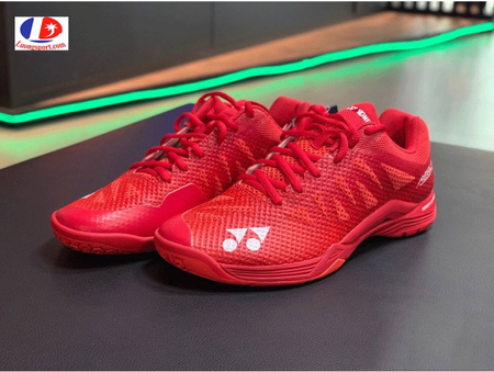 Yonex Badminton .