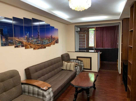 Сдаётся квартира Новомосковская 3/4/4.  50м2
