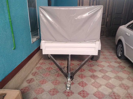 Avtomabil prisepi