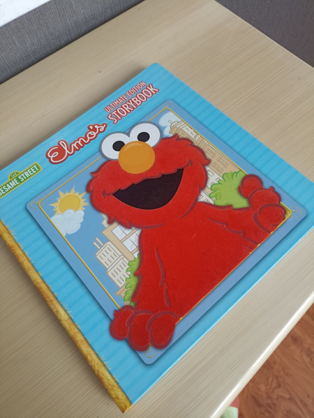 Всё по 100 000. Продам все книги