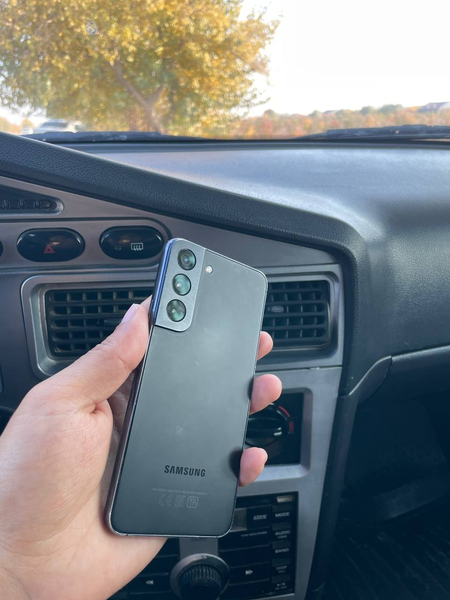 Samsung S22. 2ta simkartali