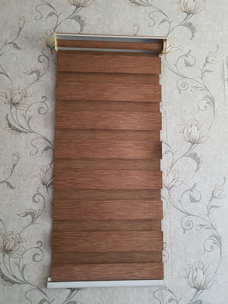Горизонтальные оконные залюжи на 120 × 63 см., и 120 × 50 см.