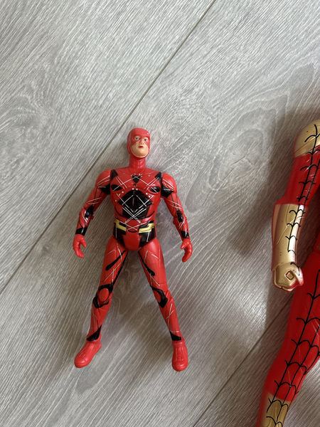 Набор игрушек фигурки spiderman, меч и маска