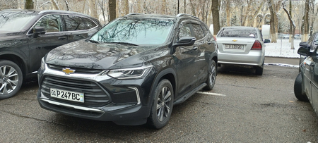 Tracker Premier sotiladi srochno