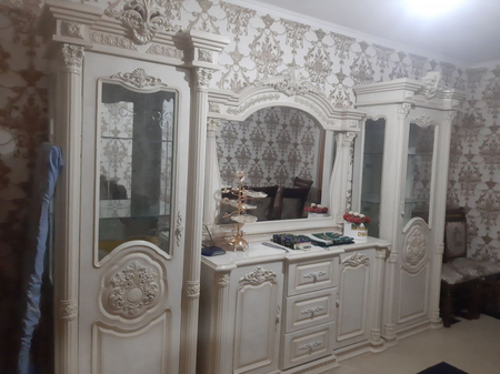 Продам свою квартиру 3 комнатная на 4 этаже,шарк-1 базарчик