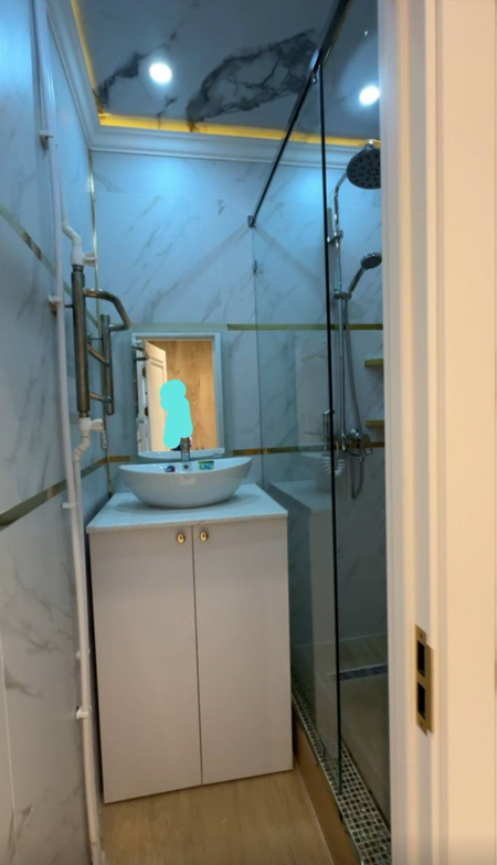 Срочно продаётся 2*3 комнатная квартира. Чиланзар. Новза.