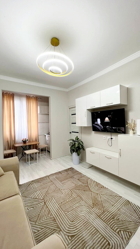 Срочно продаётся 20 а квартал Балкон 1,5*6