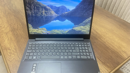 Срочно Lenovo core i3 SSD