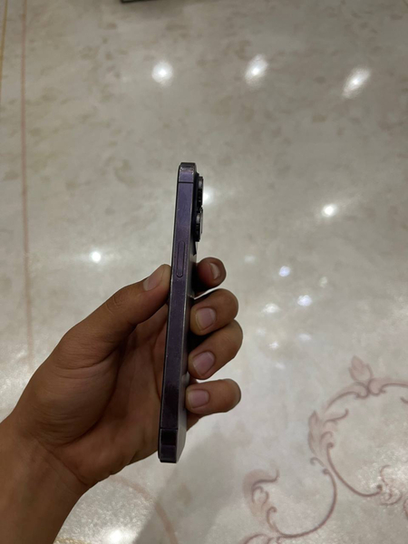 Iphone 14 pro Puple