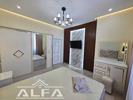 3 xonali 80m² 5-qavat sotiladi.