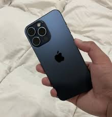 I phone 15 pro 256