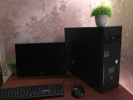 Продаю Компьютер,комплект клавиатура,монитор,мышка,коврик