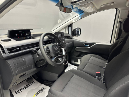 Продается Hyundai Staria 3.5