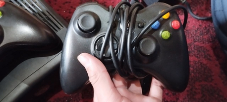 Xbox 360 sotiladi
Ishlash zor
Oʻyinlar gta 5 call of duty black opa 2