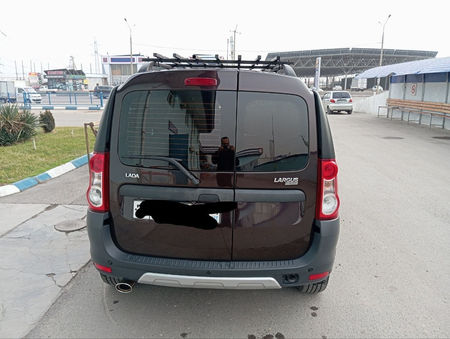 Lada Largus bir qo'l