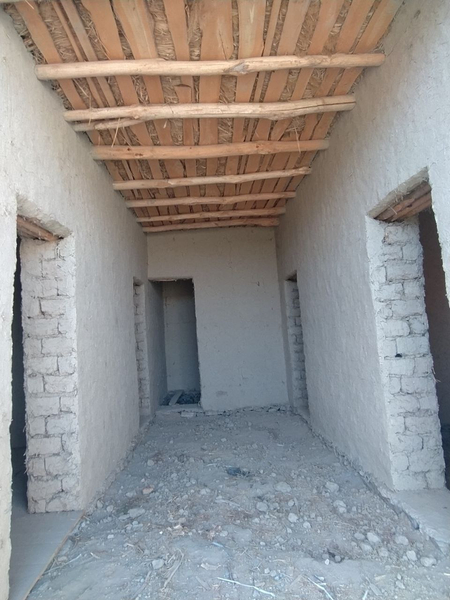Jizzax shaxar zilol mahallada 9 sotix 5 xonali hovli sotiladi