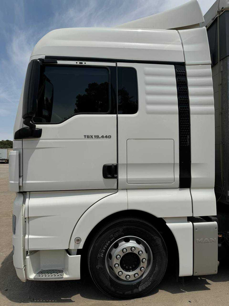 MAN TGX 19440 4X2 BLS